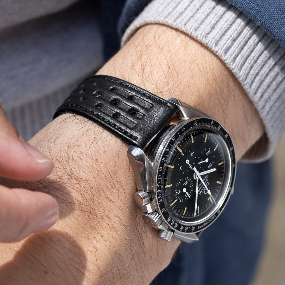 Strap Guide – The Omega Speedmaster Professional