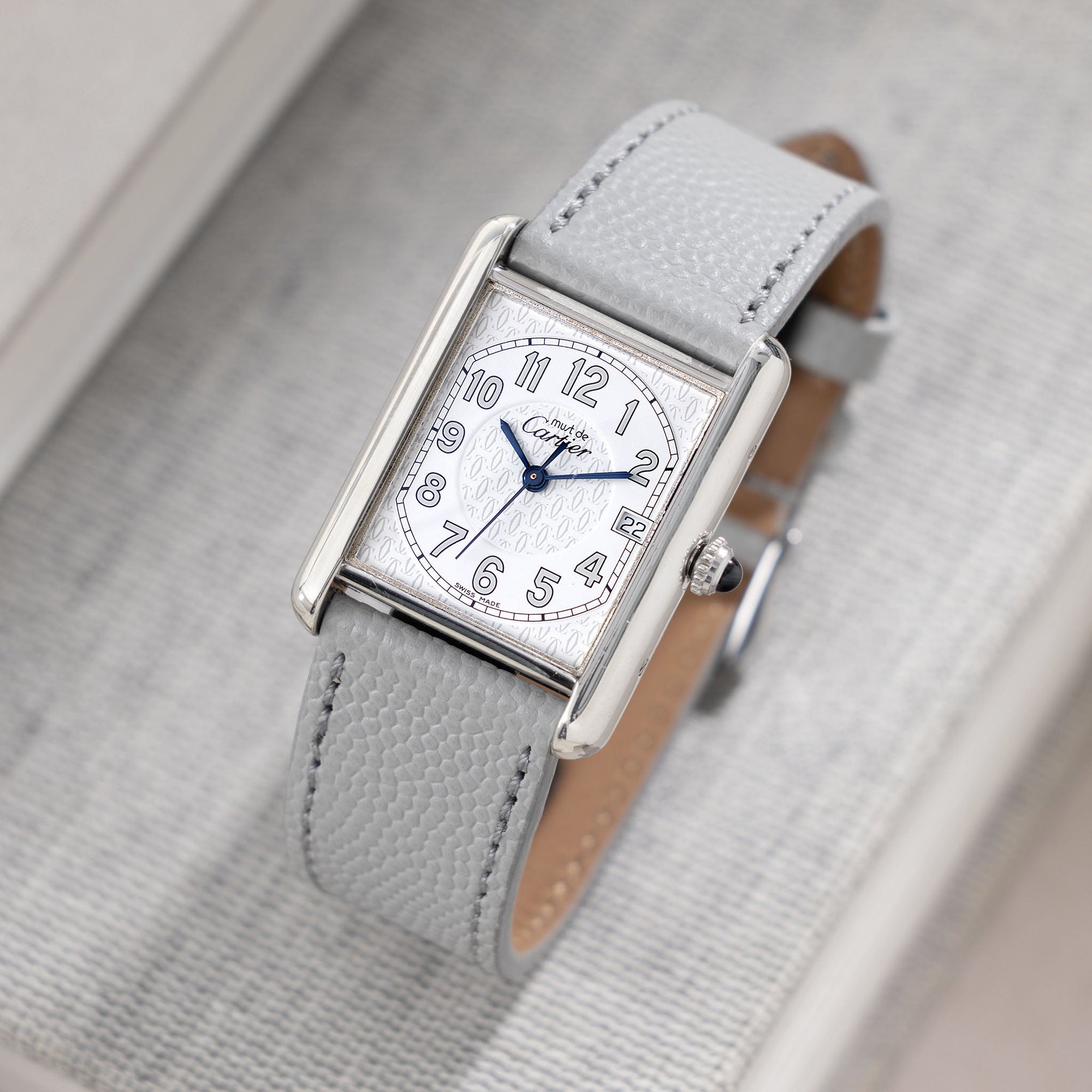Cartier Tank Must de Cartier Silver Case White Arabic Numerals Dial Re